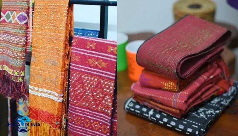 Kain Ulos Khas Batak: Cindera Mata Berharga dari Sumatera Utara